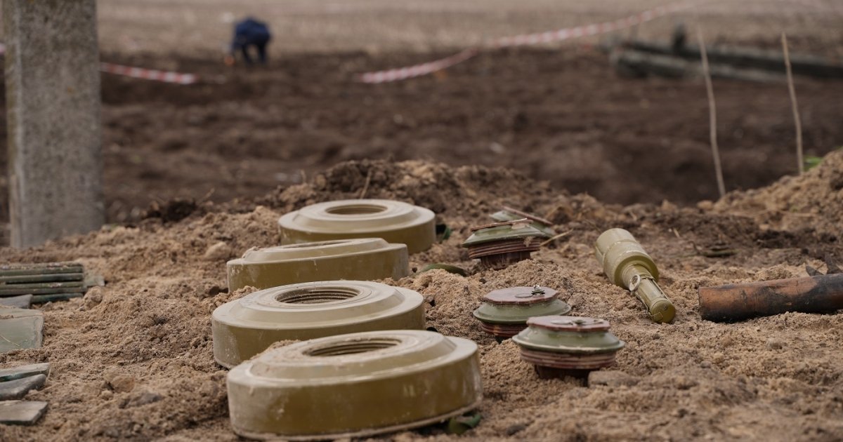 Humanitarian Demining Poses a Business Opportunity for Ukraine’s Allies ...
